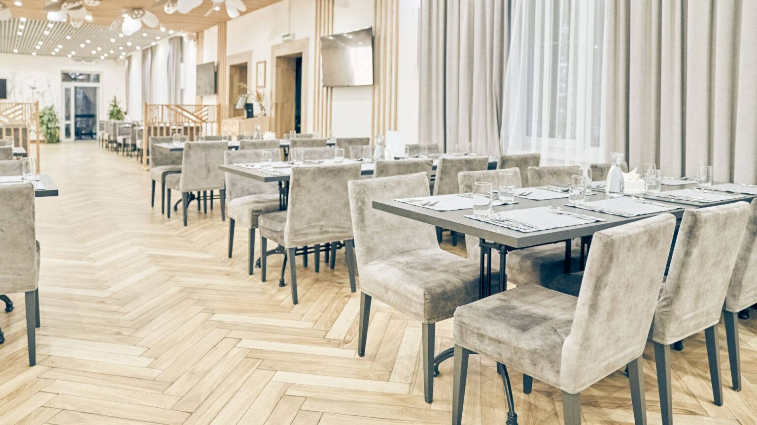 Your Guide to a Better Restaurant Seating Strategy